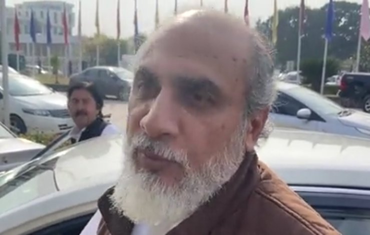 Khalid Magsi refuses to reply 'dictation' question citing Azam Swati's ...